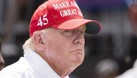 Трамп му фаќа сеир на Бајден Ohridsky