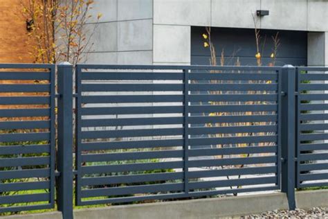 Кейс ООД гаражни и входни врати от Германия и Полша автоматики и техника за врати