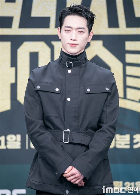 [포토] 서강준 순백 뱀파이어 잘생김