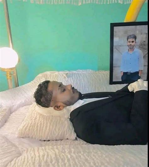 කැලුම් ප්‍රියංකර Added A New Photo කැලුම් ප්‍රියංකර