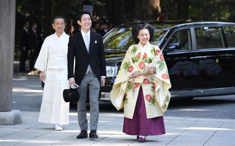 იაპონელი პრინცესა სიყვარულით გათხოვდა და ცოლად ოფისის მუშაკს გაყვა