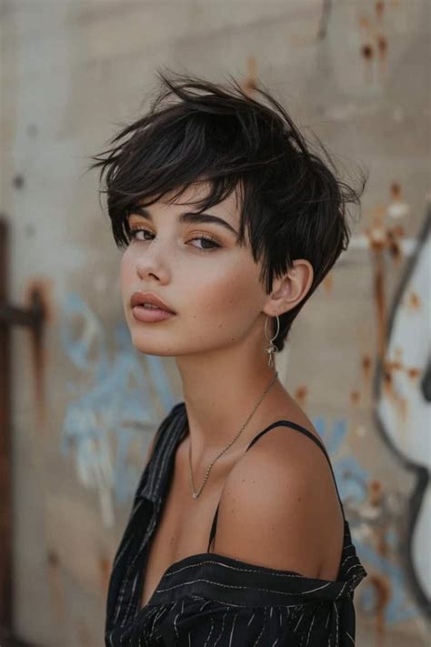 32 Short Flippy Hair Ideas Transform Your Look With Flair Glamour