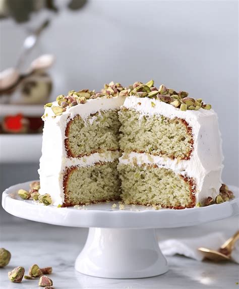 Easy Pistachio Cake Recipe