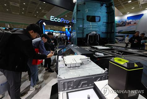 삼성sdi의 전기차 배터리 팩 컨셉 모델 연합뉴스