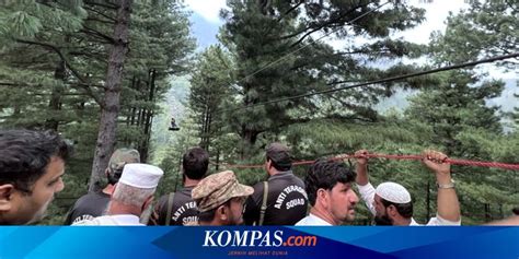 Tangis Pecah Usai Orang Yang Terjebak Di Kereta Gantung Pakistan