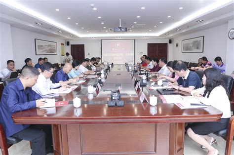 兴义民族师范学院党委书记吕国富、校长刘照惠一行来校交流 贵州师范大学新闻网