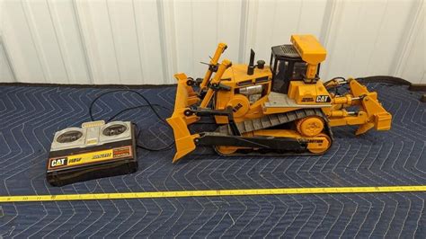 Cat Remote Control D10 Live And Online Auctions On