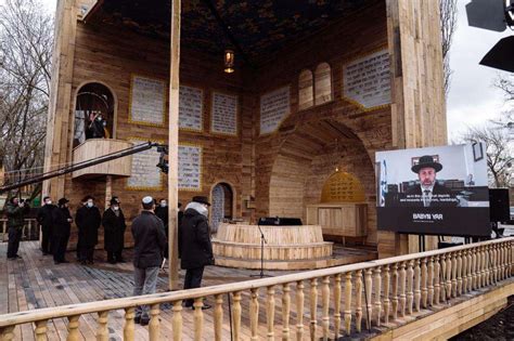 יום השואה באוקראינה בית כנסת ראשון נחנך באתר הטבח באבי־יאר מקור ראשון