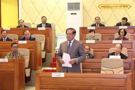 សម្ដេចក្រឡាហោម ស ខេង ចូលការពារសេចក្ដីព្រាងច្បាប់ស្ដីពីអត្រានុកូលដ្ឋាន ស្ថិតិអត្រានុកូលដ្ឋាន