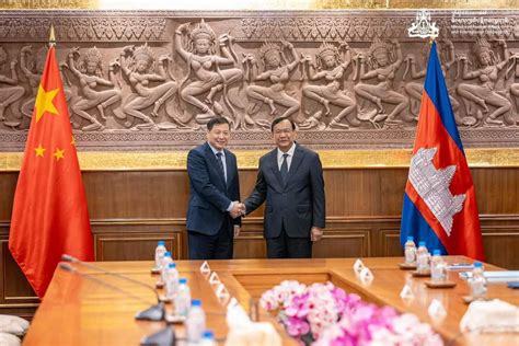 «កម្ពុជា និងចិន បន្តពង្រឹងភាពជាដៃគូឱ្យកាន់តែស៊ីជម្រៅក្នុងឱកាសខួបអនុស្សាវរីយ៍ការទូត សារព័ត៌មាន