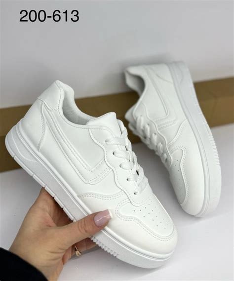 Кросівки — ціна 570 грн у каталозі Кросівки Купити жіночі речі за доступною ціною на Шафі