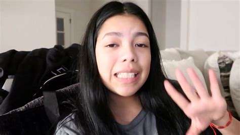 Yter Talking About Need To Pee On Period