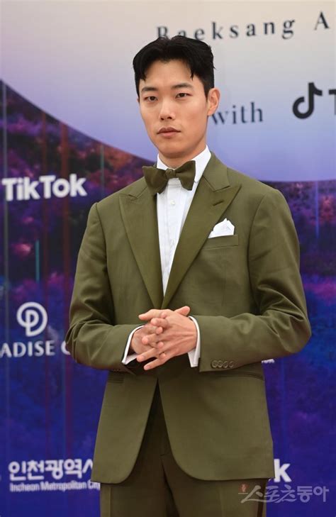 류준열 백상예술대상 왔어요 [포토]｜스포츠동아