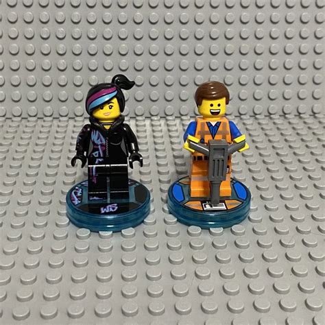 Lego Movie Emmet And Wyldstyle