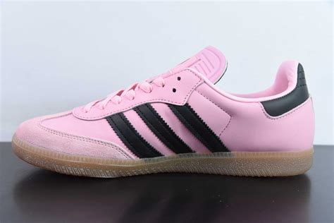 阿迪达斯adidas Inter Miami Cf X Adidas Originals Samba 联名黑粉复古桑巴板鞋纯原版本 货号：ih8158 潮流鞋子
