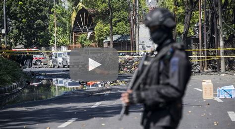 Video 25 Killed In East Java Attacks Including 13 Suicide Bombers The Jakarta Post