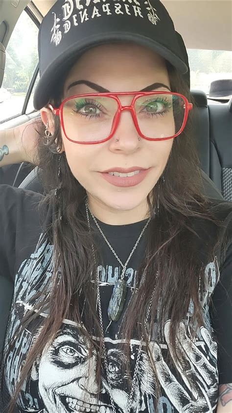 Hey Hey A Lil Sunday Selfie Proof Of Surviving How Are Yall Drop A