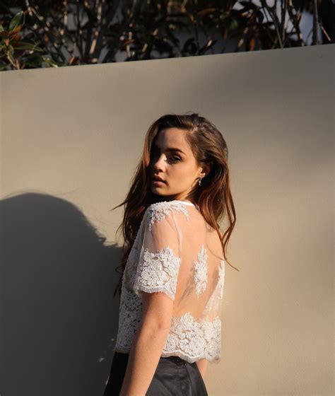 Icarus Catalina White