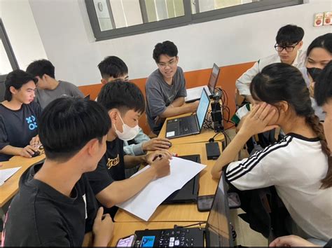 Flipped Classroom Lớp Học đảo Ngược Sự đổi Mới Trong Giáo Dục Tại