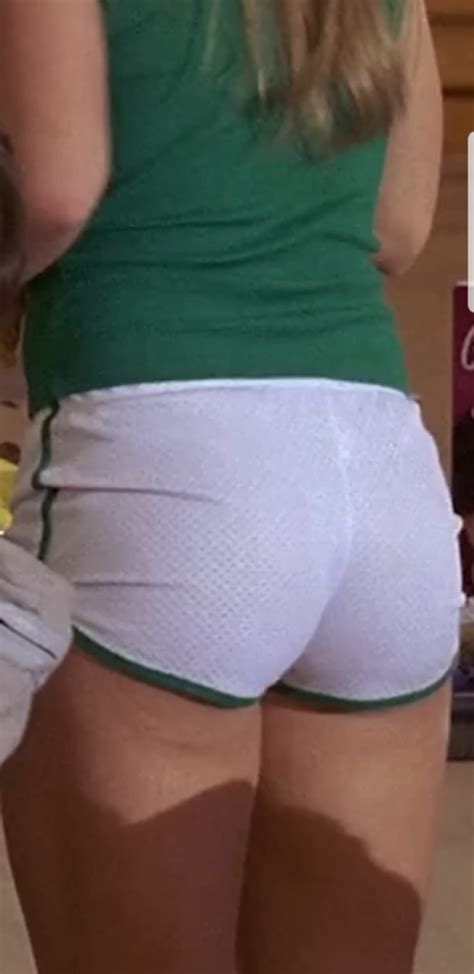 Briannas Butt 3 By Applover97 On Deviantart