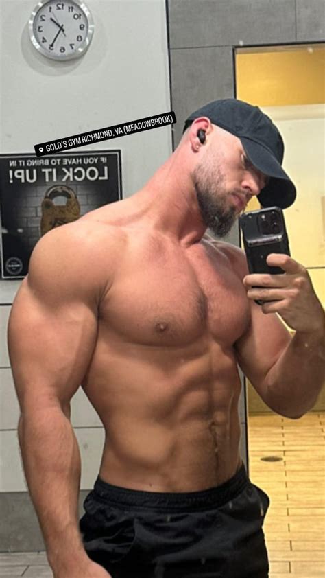 Austin Theory 😋 Rwrestlewiththepackage