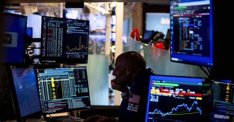 Wall Street Cerró Con Pérdidas Arrastrado Por El Temor A Los Aranceles
