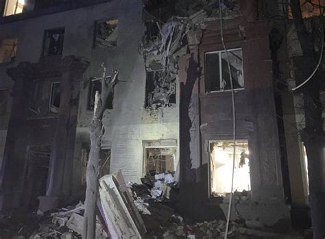 Росіяни завдали ракетних ударів по Запоріжжю є загиблі й поранені