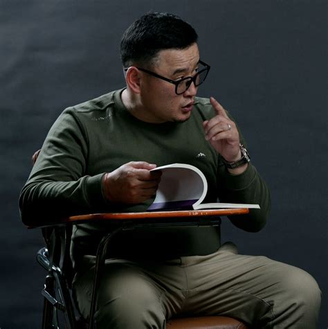 Улаан Хацарт Даян дээрхийн хийд Үүрийн голын намрын төрх🍁 Facebook