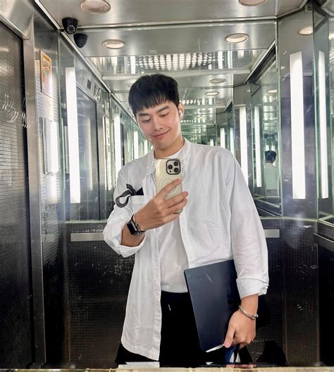 韋佳宏 野獸 韋佳宏 野獸 Added A New Photo 韋佳宏 野獸 韋佳宏 野獸 Added A New Photo