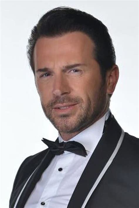 Uğur Arslan Wiki Biography Age Gallery Spouse And More