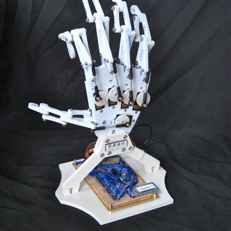 Leap Motion Arduino Animatronic Hand Robot
