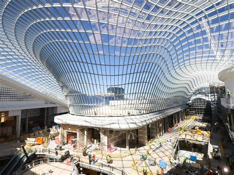 Watch First Of Its Kind Gridshell Roof Installed At Chadstone Shopping Centre Architecture