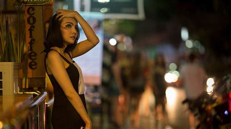 This Website Helps Sex Workers Identify And Avoid Dangerous Clients Glamour