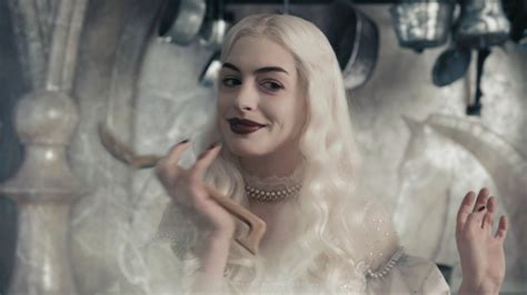 White Queen Alice In Wonderland Wallpaper