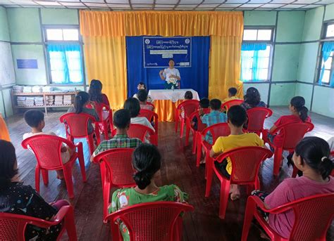 ဘူးသီးတောင်မြို့နယ် Community Centre ခန်းမ၌ ယာဥ်စည်းကမ်း၊ လမ်းစည်းကမ်း အသိပညာပေး ဟောပြောပွဲကျင
