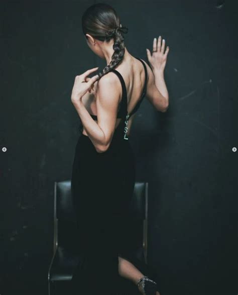 ใจถึงไม่มีใครต้าน คริส หอวัง เปิดโหมดโนบรา สวยจับใจเลย