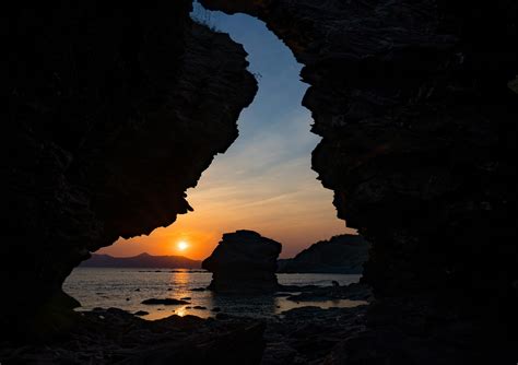 경치 경치가 좋은 고요한 관광 그림 같은 대련 돌 동아시아 모험 목적지 물 바다 바다 경치 수평선 실루엣 아름다움 아시아 암반층 야외에서