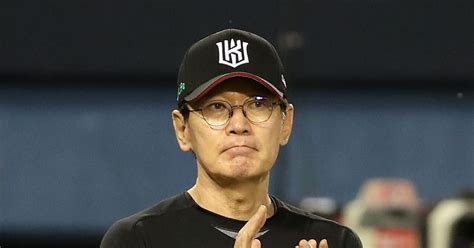 이강철 Kt 감독 5위가 한 번쯤 이길 때 됐는데…[wc1]