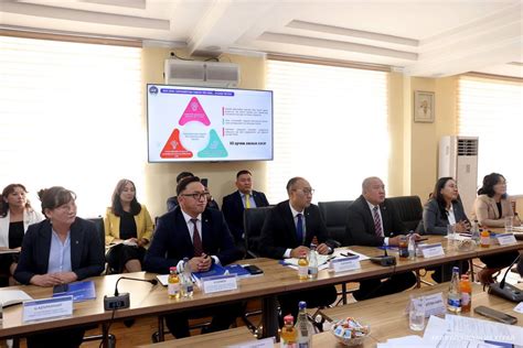 Д Амарбаясгалан УИХ хүний эрхийг дээдэлсэн хүн төвтэй хуулийн үзэл баримтлалыг бий болгох