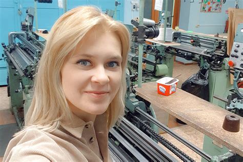 Как выбрать вязальную машину: от чего зависит цена