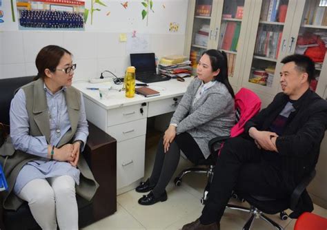 鄭州市惠濟區教體局黃金紅一行到東風路小學進行德育工作調研 每日頭條