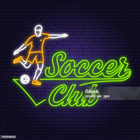 축구 축구 클럽 밝은 네온 사인 벡터 그림입니다 대학 리그 축구 클럽 사인 엠블럼 네온 엠블럼 라벨 스티커 축구와 축구 선수 실루엣이 있는 패치 Championship에