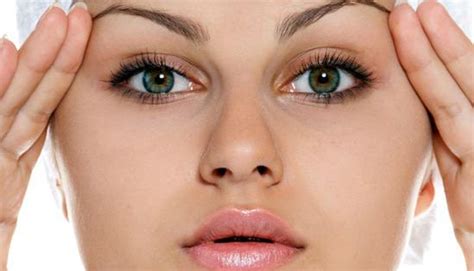 НАТУРАЛЬНЫЕ СРЕДСТВА ДЛЯ ИЗБАВЛЕНИЯ ОТ ОТЕКОВ НА ЛИЦЕ Лицо Спрей Массаж