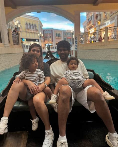 இரண்டாவது திருமணநாளை இரட்டை குழந்தைகளுடன் வெளிநாட்டில் கொண்டாடும் நயன் விக்கி தமிழ்க்ளிட்ஸ்