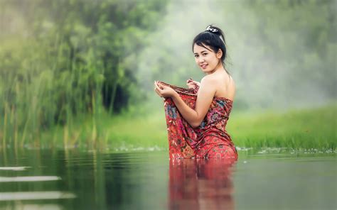 Thai Girl Wallpapers