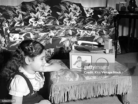 Small Record Player Photos And Premium High Res Pictures Getty Images