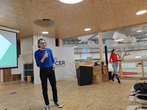 Vernovi Studenti Na Terenskoj Nastavi Obišli Zicer Ov „iot Lab“ I