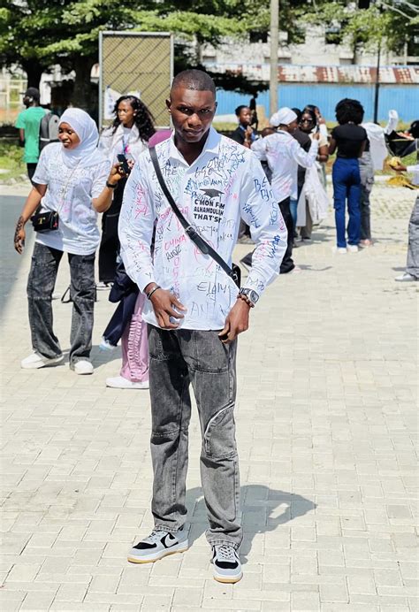 Abdulrahman Fasasi Fasasiart • Threads Say More