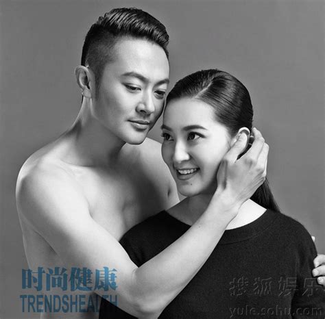 印小天携孕妻拍半裸写真 纪念难忘时刻 搜狐