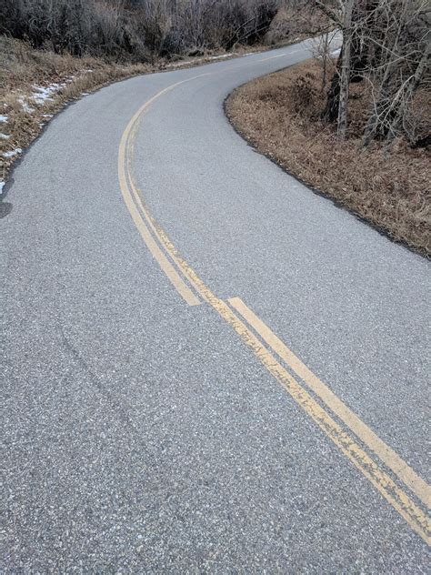 The Way These Lines Dont Line Up R Mildyinfuriating